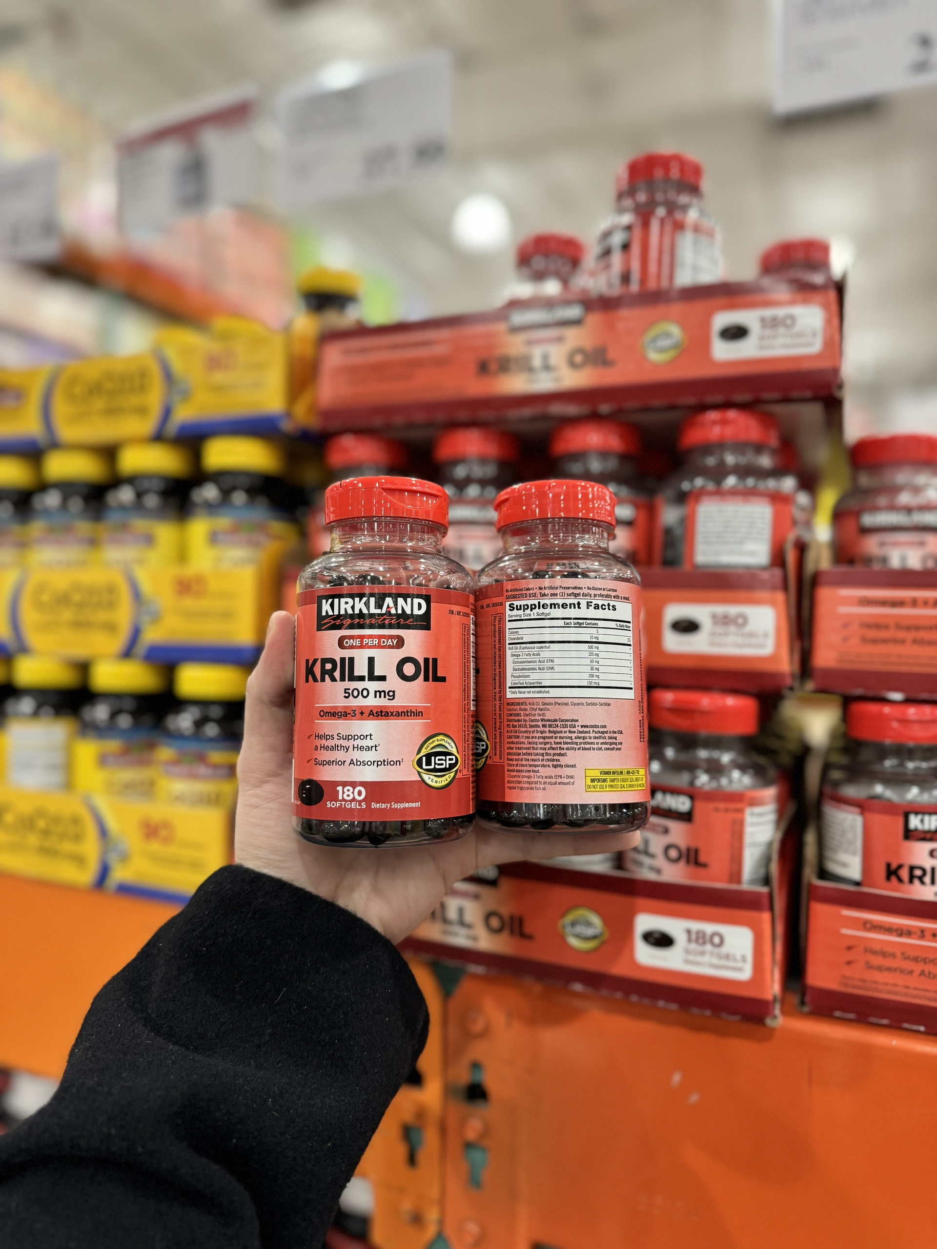 Viên uống dầu nhuyễn thể Kirkland Signature Krill Oil 500mg 180 viên